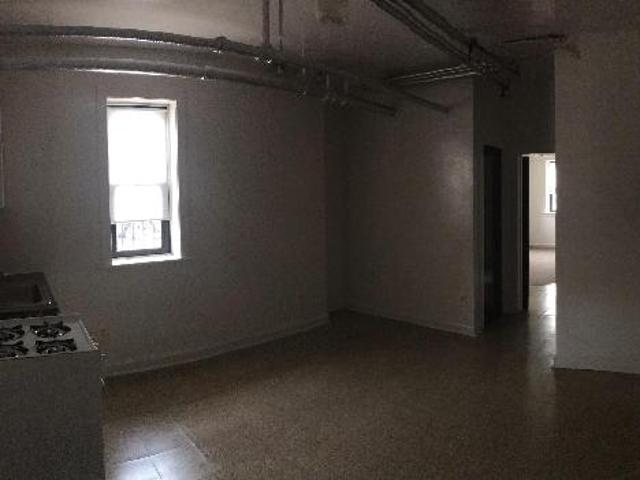 Studio, 1 bath, Other 8300 08 S Justine St