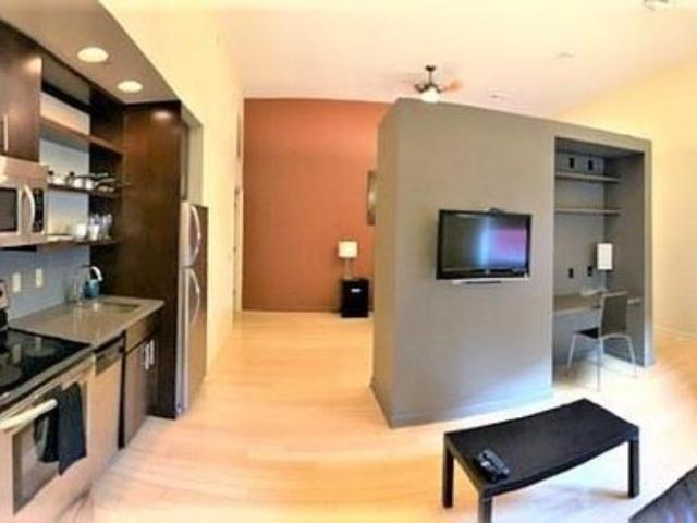 Studio, 1 bath, Other 909 Green Street