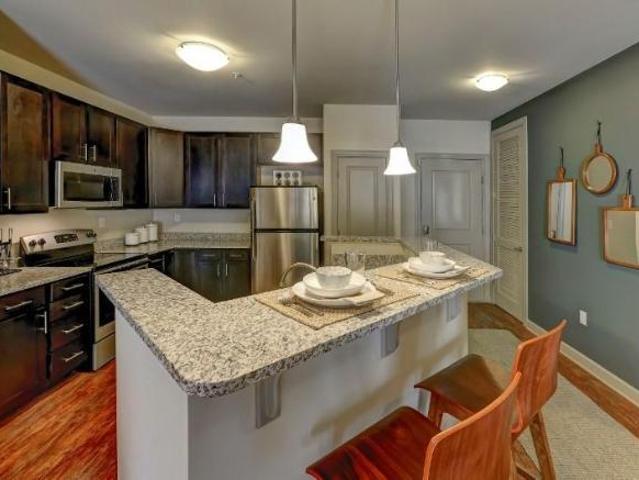 Studio, 1 bath, Apartment 401 Oberlin Rd
