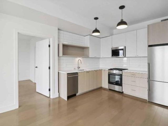 Studio, 1 bath, Apartment 4135 Park Blvd