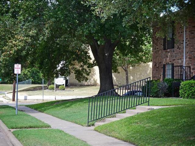 Studio, 1 bath, Apartment 415 Archer Dr