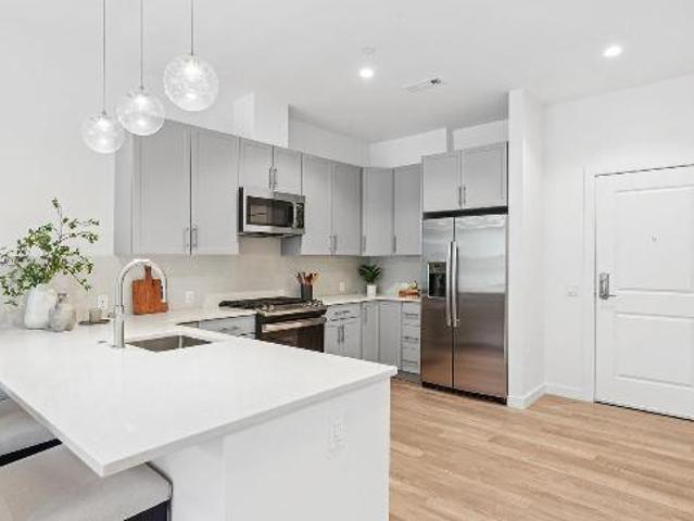 Studio, 1 bath, Apartment 416 Cambridge Street