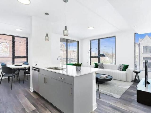 Studio, 1 bath, Apartment 4308 S Calumet Ave