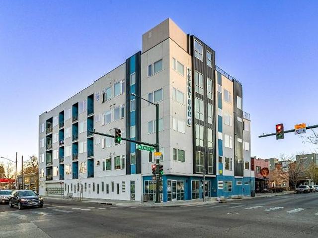 Studio, 1 bath, Apartment 4390 North Tennyson Street