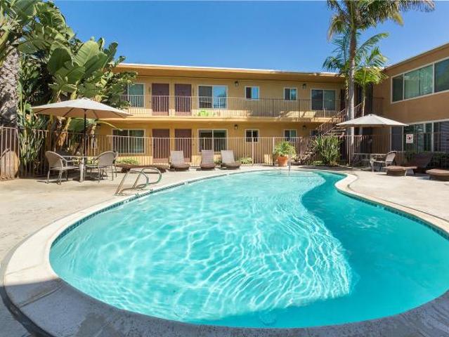 Studio, 1 bath, Apartment 4975 Del Monte Avenue