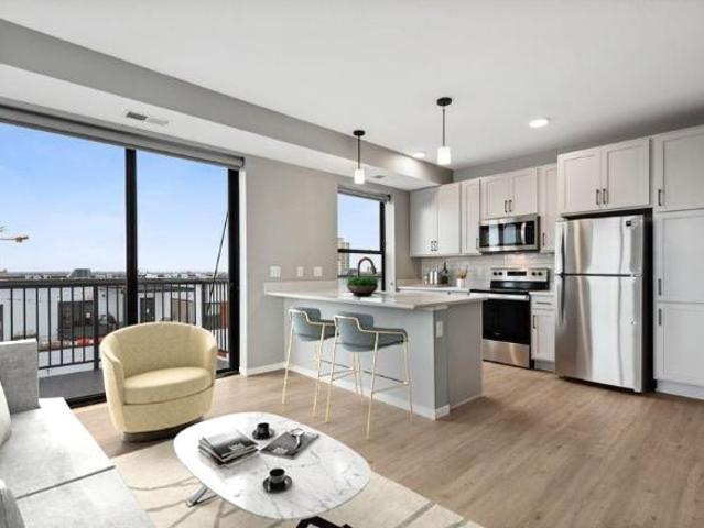 Studio, 1 bath, Apartment 500 W Lake Street
