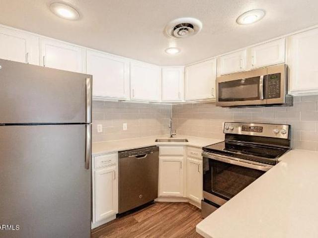 Studio, 1 bath, Apartment 5128 N 15th Street