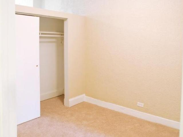 Studio, 1 bath, Apartment 5123 S Kimbark Ave