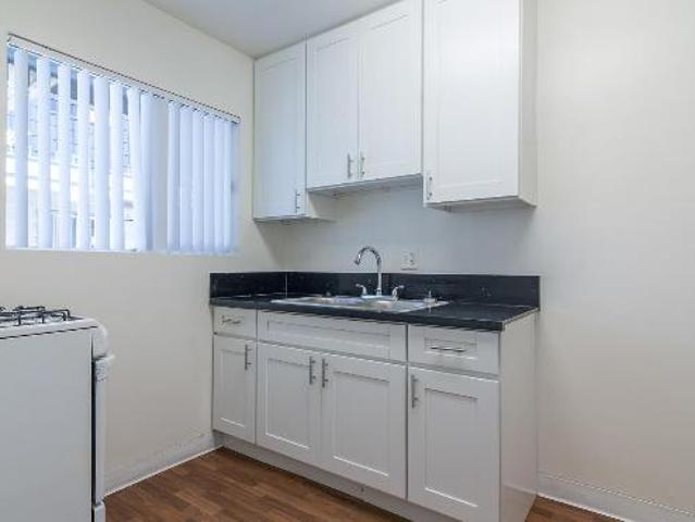 Studio, 1 bath, Apartment 5265 Clairemont Mesa Blvd