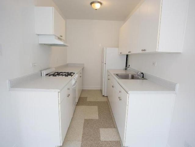 Studio, 1 bath, Apartment 5301 S Ellis Ave