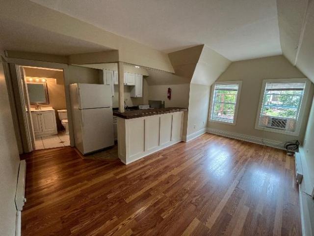 Studio, 1 bath, Apartment 5401 Stanton Ave