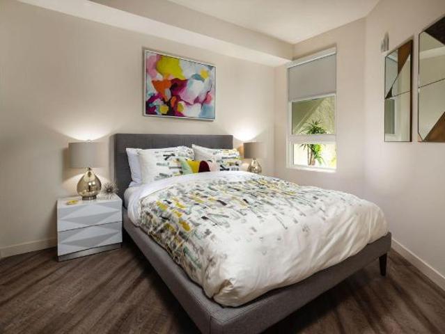 Studio, 1 bath, Apartment 550 S Main St