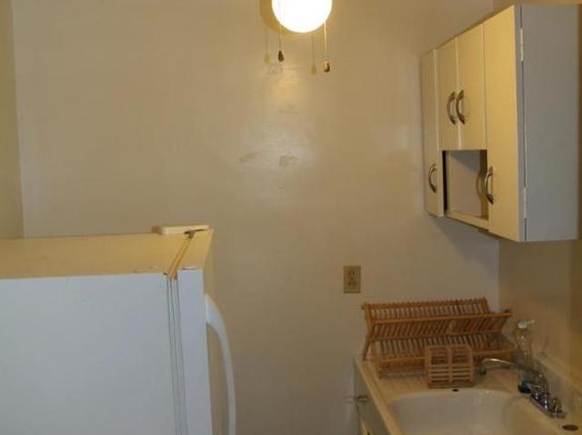 Studio, 1 bath, Apartment 5825 Bartlett St