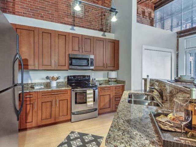 Studio, 1 bath, Apartment 605 W Main St