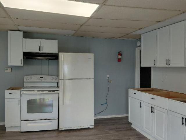 Studio, 1 bath, Apartment 60 Pond St