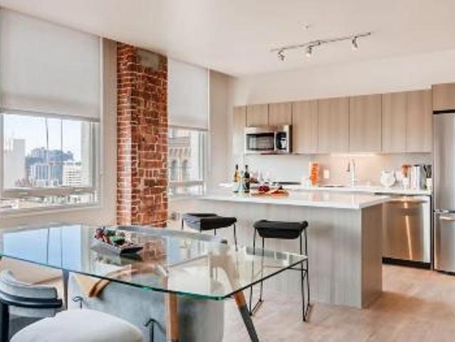 Studio, 1 bath, Apartment 625 Broadway