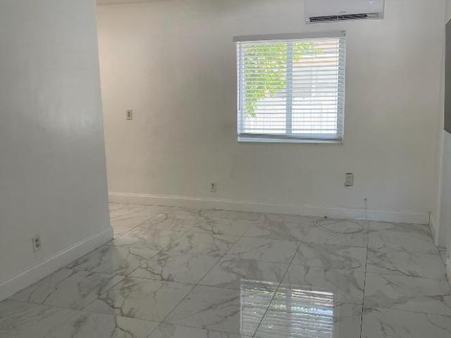 Studio, 1 bath, Apartment 625 South 20th Avenue