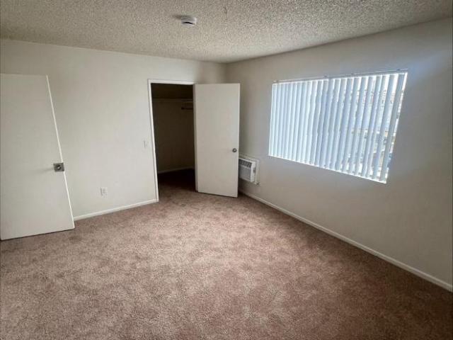 Studio, 1 bath, Apartment 633 Broad Ave