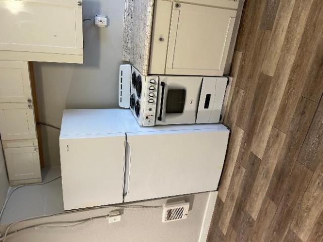 Studio, 1 bath, Apartment 636 South Quitman Street