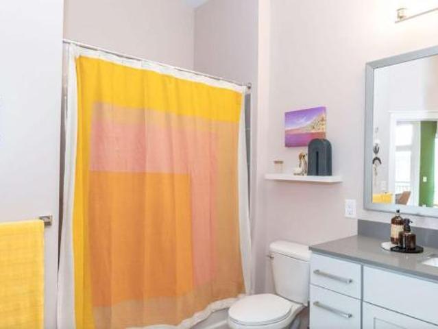 Studio, 1 bath, Apartment 650 E Brooklyn Village Ave