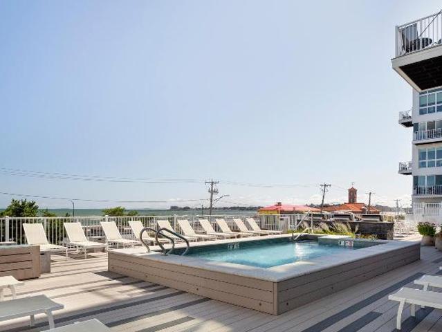 Studio, 1 bath, Apartment 650 Ocean Avenue