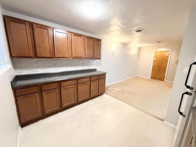 Studio, 1 bath, Apartment 6618 Dalzell Place