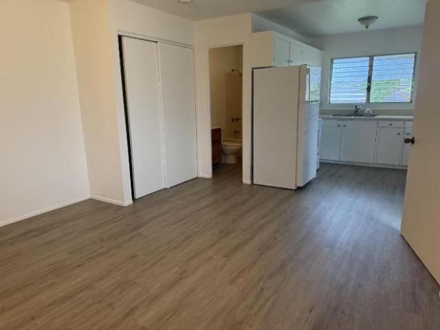 Studio, 1 bath, Apartment 69 Lakeview Circle