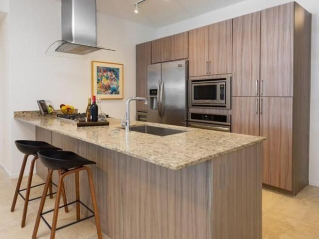 Studio, 1 bath, Apartment 7140 E Kierland Blvd