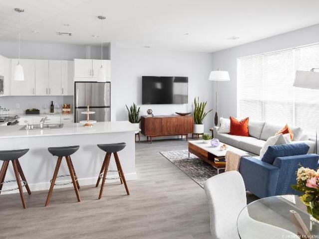 Studio, 1 bath, Apartment 7 Crown Drive