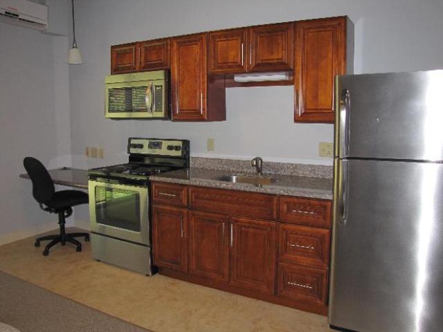Studio, 1 bath, Apartment 800 James Ave