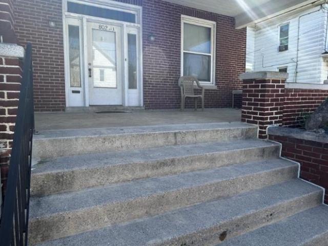 Studio, 1 bath, Apartment 802 Bridge St