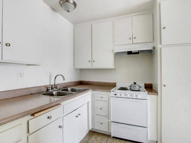 Studio, 1 bath, Apartment 8031 & 8045 Sepulveda Blvd