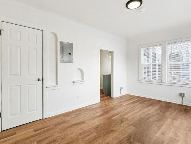 Studio, 1 bath, Apartment 8500 East Colfax Avenue