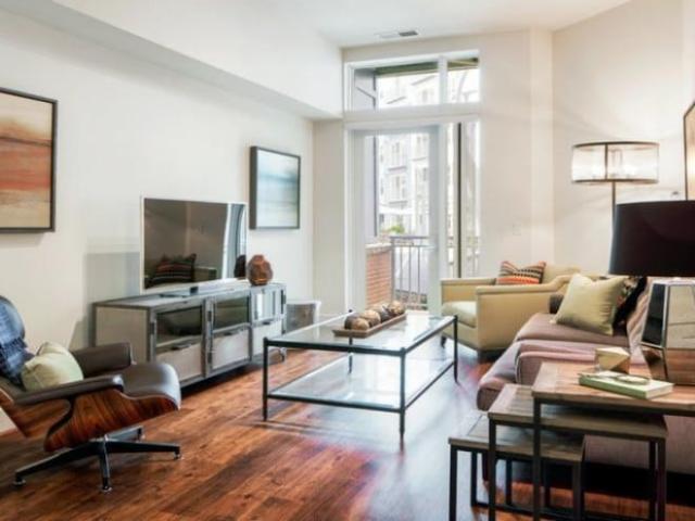 Studio, 1 bath, Apartment 9142 Richmond Hwy