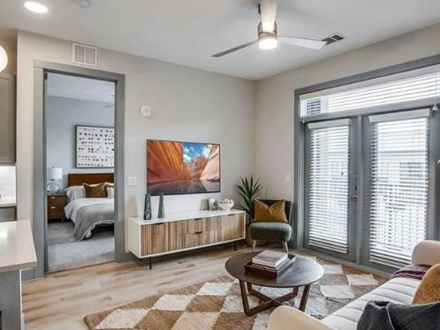 Studio, 1 bath, Apartment 9371 Whistle Stop Pl
