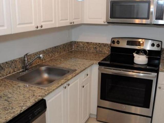 Studio, 1 bath, Apartment 9517 Fontainebleau Boulevard