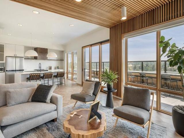 Studio, 1 bath, Apartment 954 SW Emkay Drive