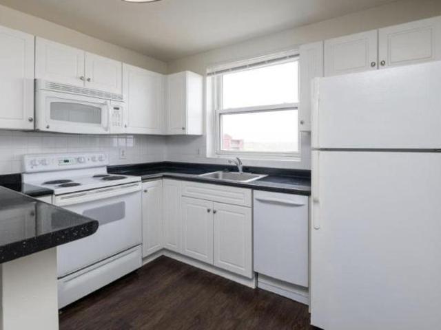 Studio, 1 bath, Apartment 95 W Squantum Street