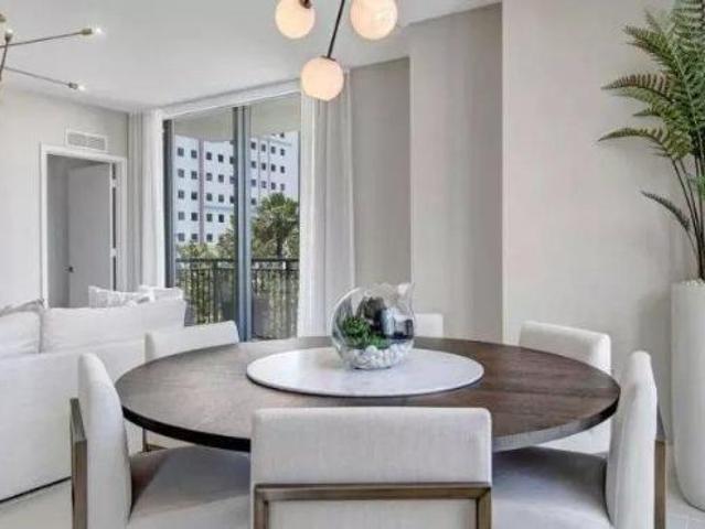 Studio, 1 bath, Apartment 100 NW 6th St