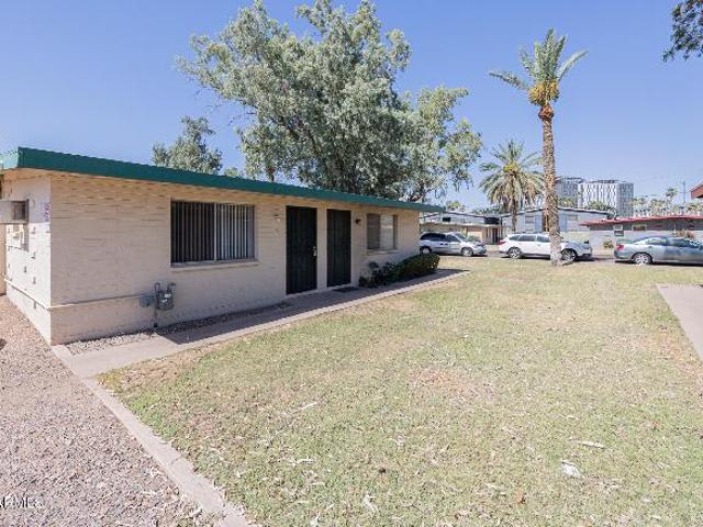 Studio, 1 bath, Apartment 1017 S Mariana Street