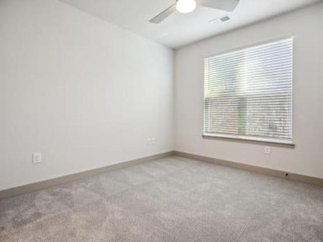 Studio, 1 bath, Apartment 101 Poe Dr