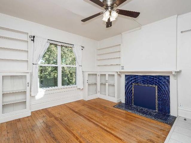 Studio, 1 bath, Apartment 1025 North Corona Street