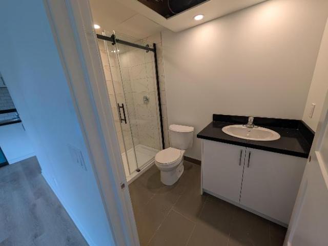 Studio, 1 bath, Apartment 10 Elvaston Drive