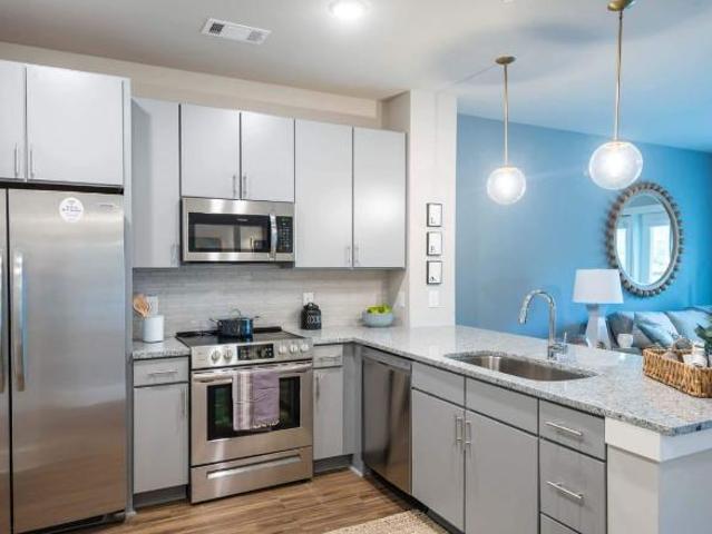 Studio, 1 bath, Apartment 11000 Eagle Hall Ln