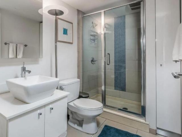 Studio, 1 bath, Apartment 1100 E Lemon Street