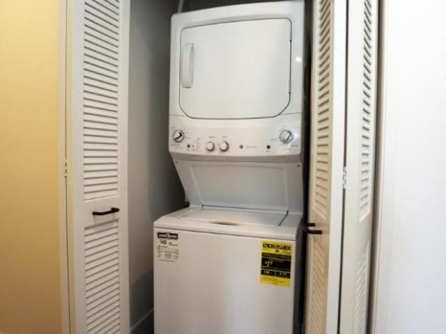 Studio, 1 bath, Apartment 1101 Ludlow St