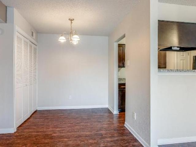 Studio, 1 bath, Apartment 11110 Woodmeadow Pkwy