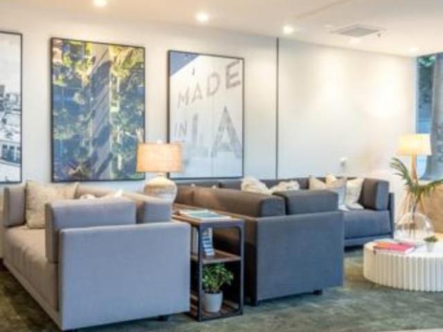 Studio, 1 bath, Apartment 1111 Wilshire Boulevard