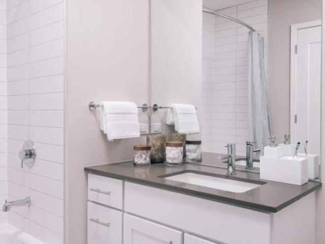 Studio, 1 bath, Apartment 1135 Westgate St