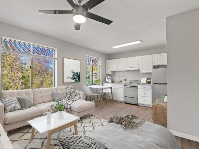 Studio, 1 bath, Apartment 1170 Corona Street